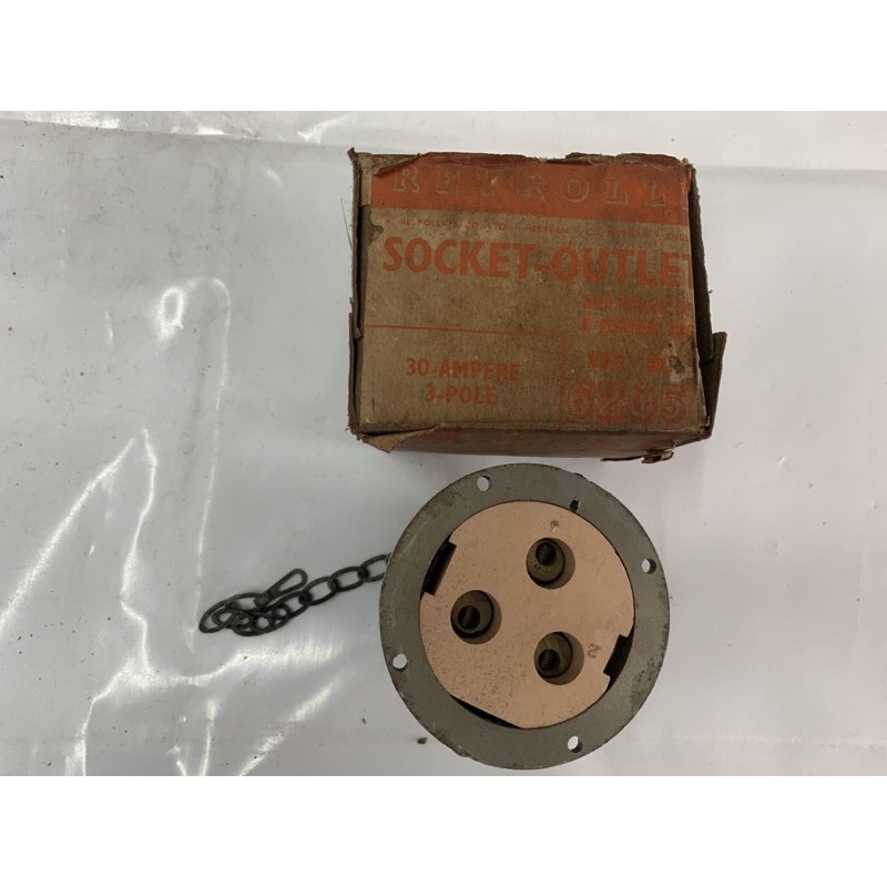 EU MADE LEWDEN Weatherproof Plug & Socket Metal Clad 15 Amp/13 Amp ...