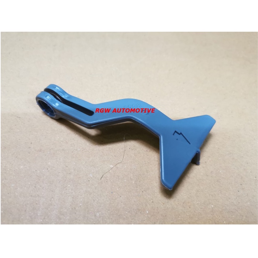 MERCEDES BENZ E CLASS W124 1994 YEAR FRONT HOOD LOCK HANDLE / DEPAN ...