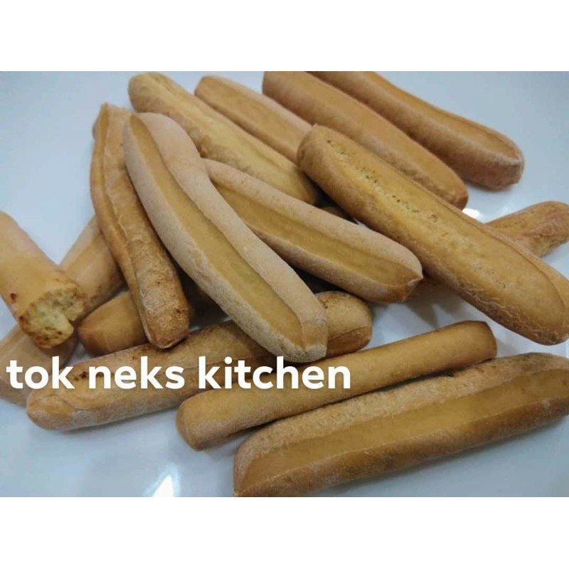 Roti Tongkat / Roti Kering Pure Butter Gula Organik / Garlic Bread Tok ...