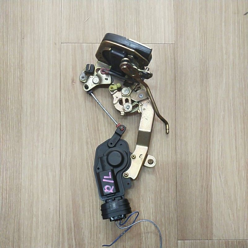 **Original Perodua Kembara Daihatsu Terios Cami Door Lock Center Lock ...