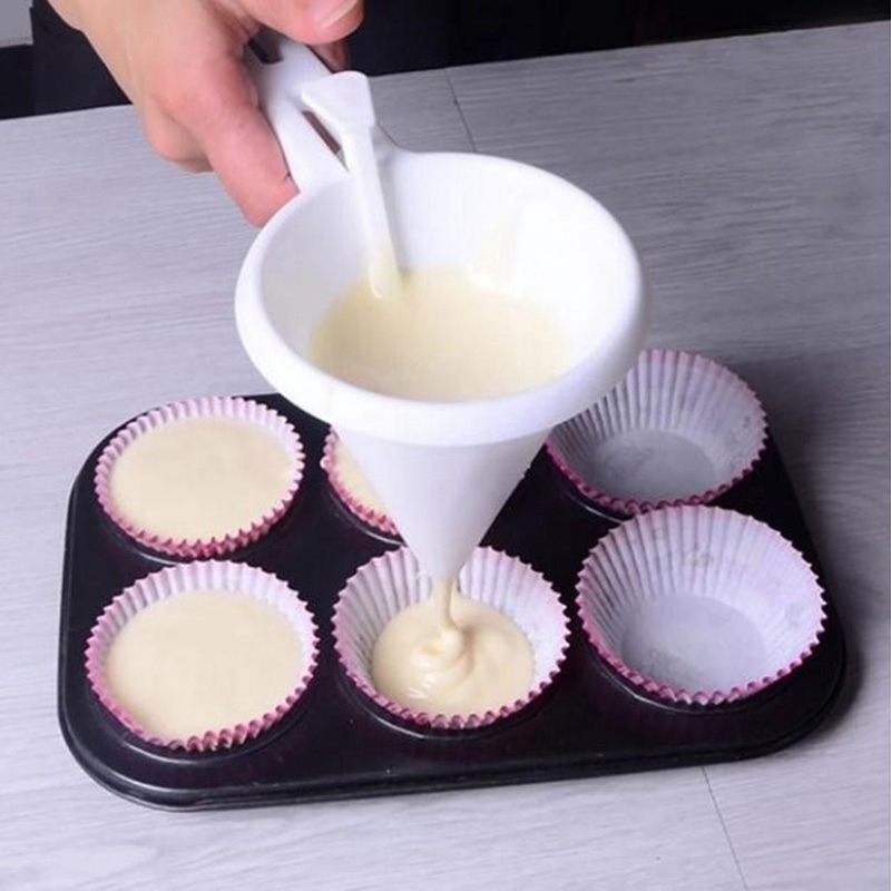 Hand-held Cream Separator Funnel Food-grade Plastic Cake Tool Chocolate ...