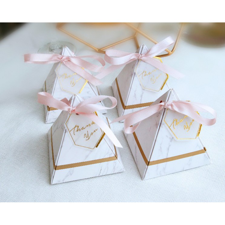 [READY STOCK] 20pcs of Wedding Doorgift - Cute Triangle Pyramid Candy ...
