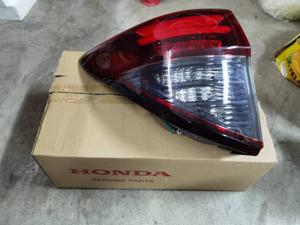 (SECOND-HAND100%Original )HONDA HRV 2014 - 2021 Taillamp Body LED Light ...