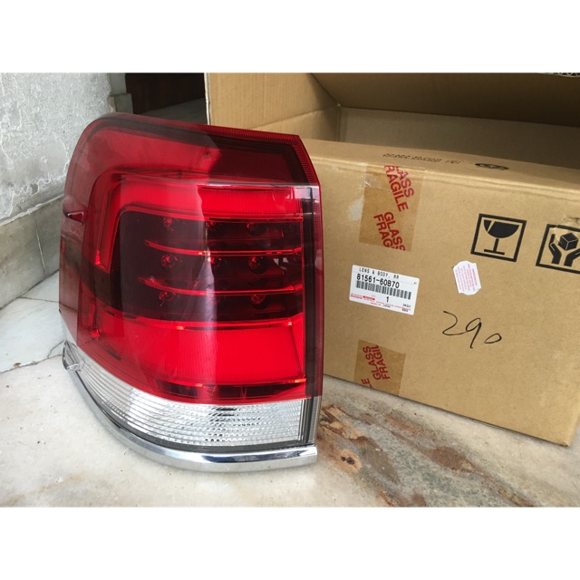 8156160B70 Genuine Toyota LENS & BODY RR LHS 81561-60B70 | Shopee Malaysia