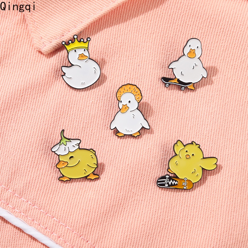 Lovely Animal Enamel Pin Naughty Skate Goose Cute Chicken Brooch Lapel ...