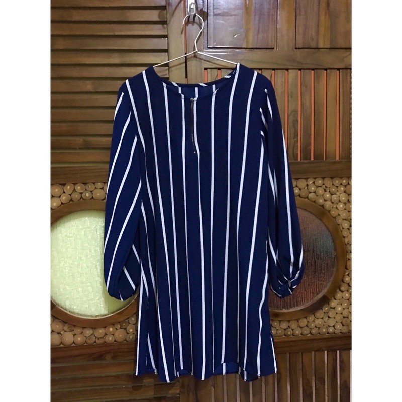 PRELOVED BLOUSE (STRIPED) | Shopee Malaysia