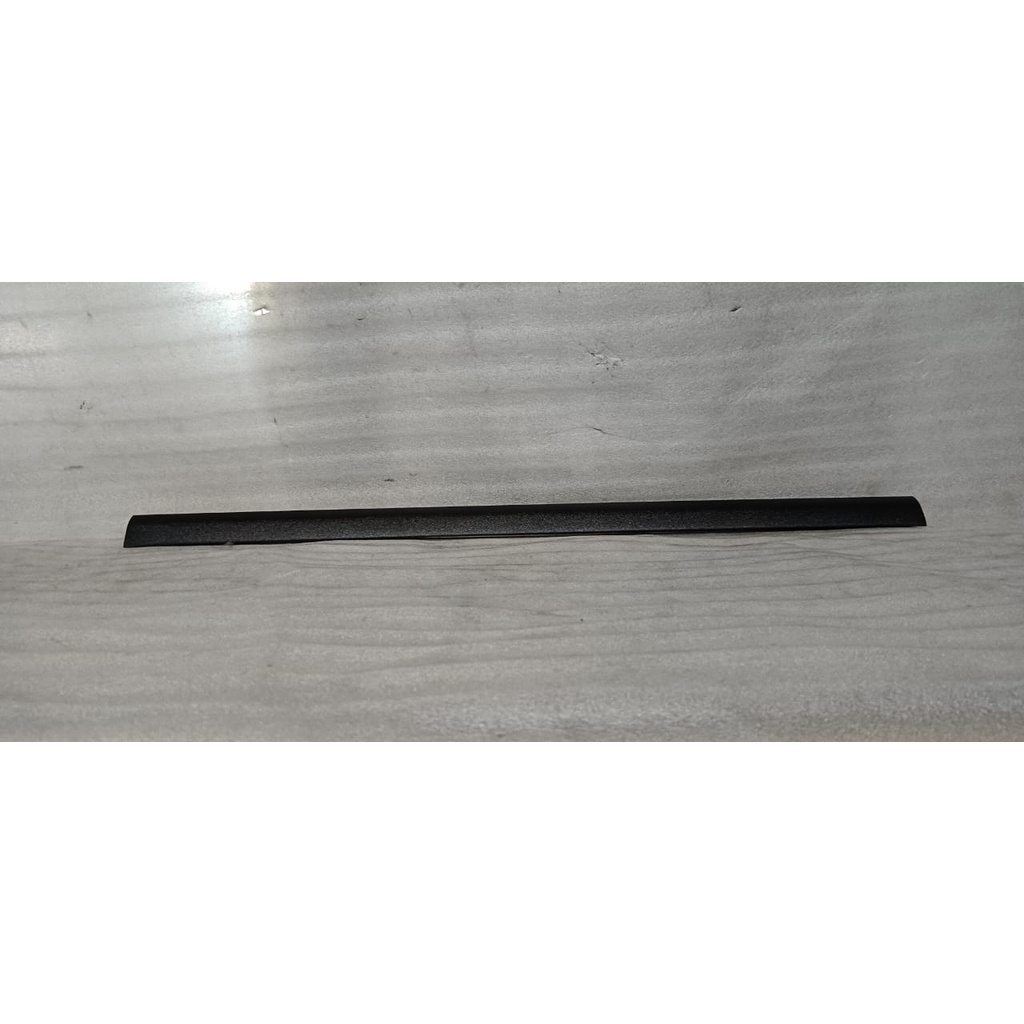 MERCEDES-BENZ W210 REAR DOOR INNER GLASS SEAL MOULDING (ORIGINAL) (LH ...