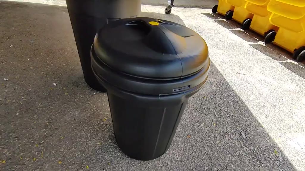 0008 12 Gallon Tong Sampah PVC GARBAGE DUSTBIN / TONG SAMPAH Plastic Garbage Dustbin with cover ...