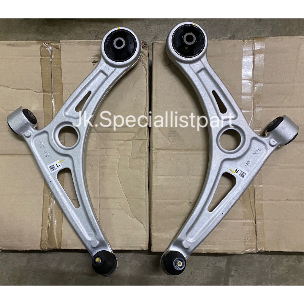 LOWER ARM FRONT LEFT & RIGHT GENUINE PART (ORIGINAL) HYUNDAI IONIQ ...