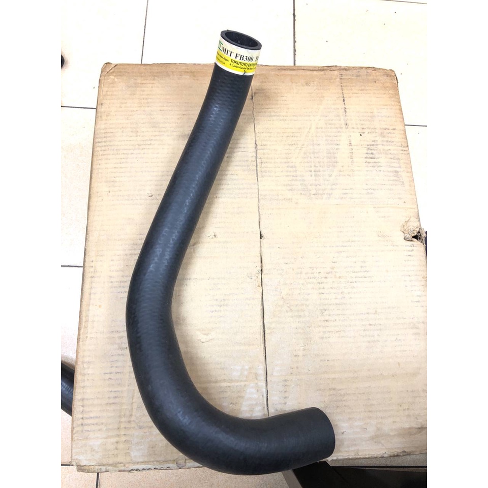 CLEAR STOCK!! MITSUBISHI CANTER FB300 RADIATOR BOTTOM HOSE | Shopee ...
