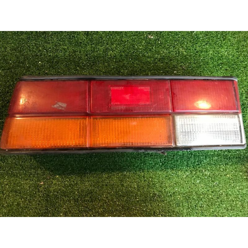 Taillight (LH), mitsubishi galant sigma A161. Used condition halfcut ...