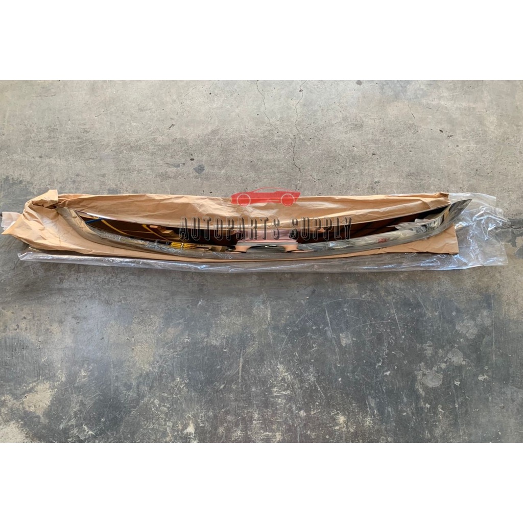 ORIGINAL TOYOTA HARRIER XU60 ZSU60 2014 - 2017 FRONT BONNET MOULDING ...