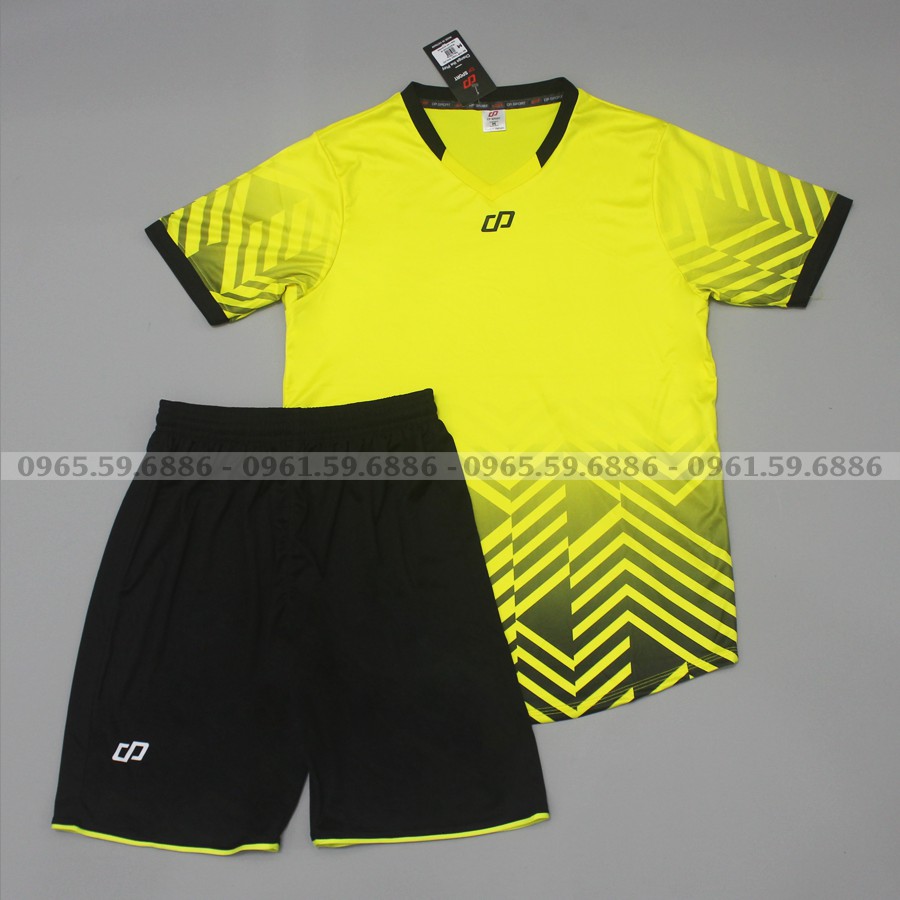 Yellow WALDO Logoless Football Shirt | Shopee Malaysia