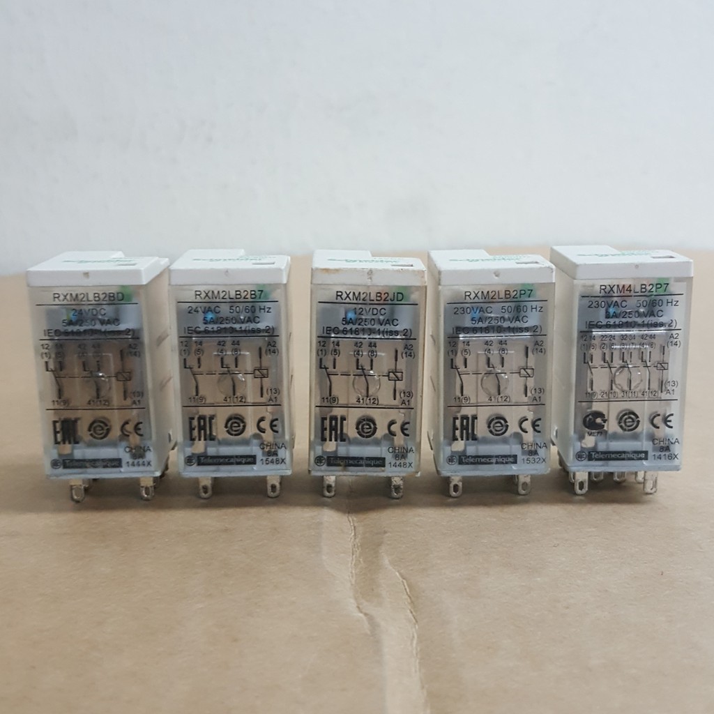 CLEARANCE USED SCHNEIDER RXM relay and socket RXM2LB RXM4LB | Shopee Malaysia