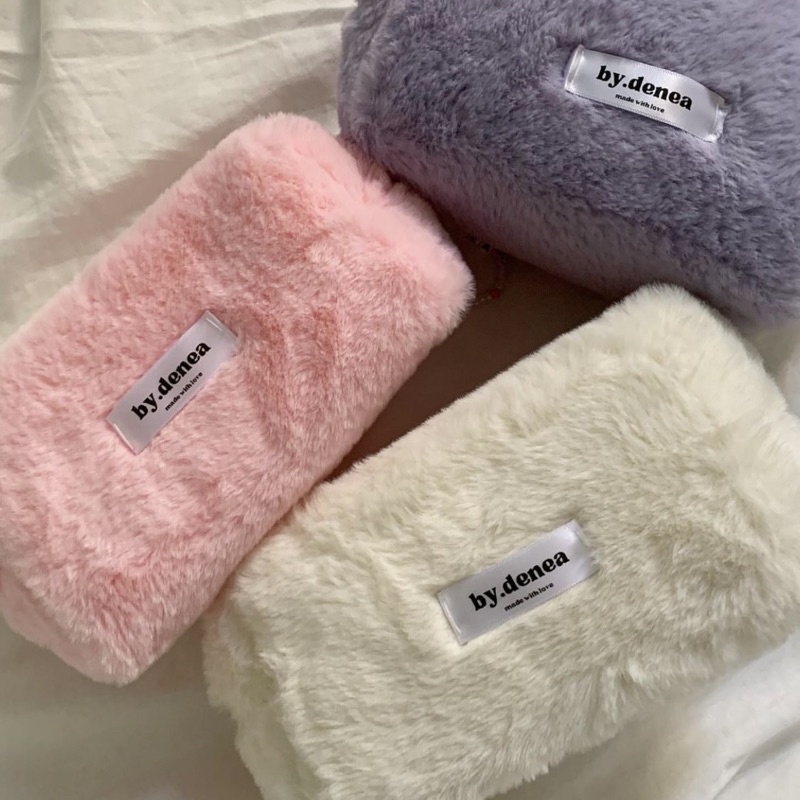 Fluffy pouch in White Lilies | Shopee Malaysia