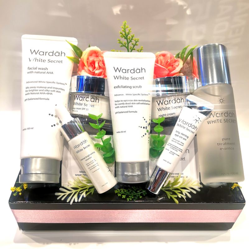 Wardah Skincare Range Set Hantran atau Surprise Gift Box | Shopee Malaysia