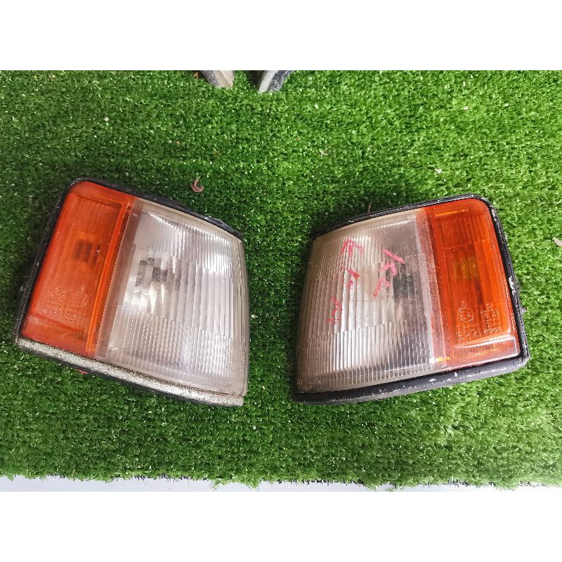 Corner lamp (RH/LH), Mitsubishi galant E12A. Used condition halfcut ...