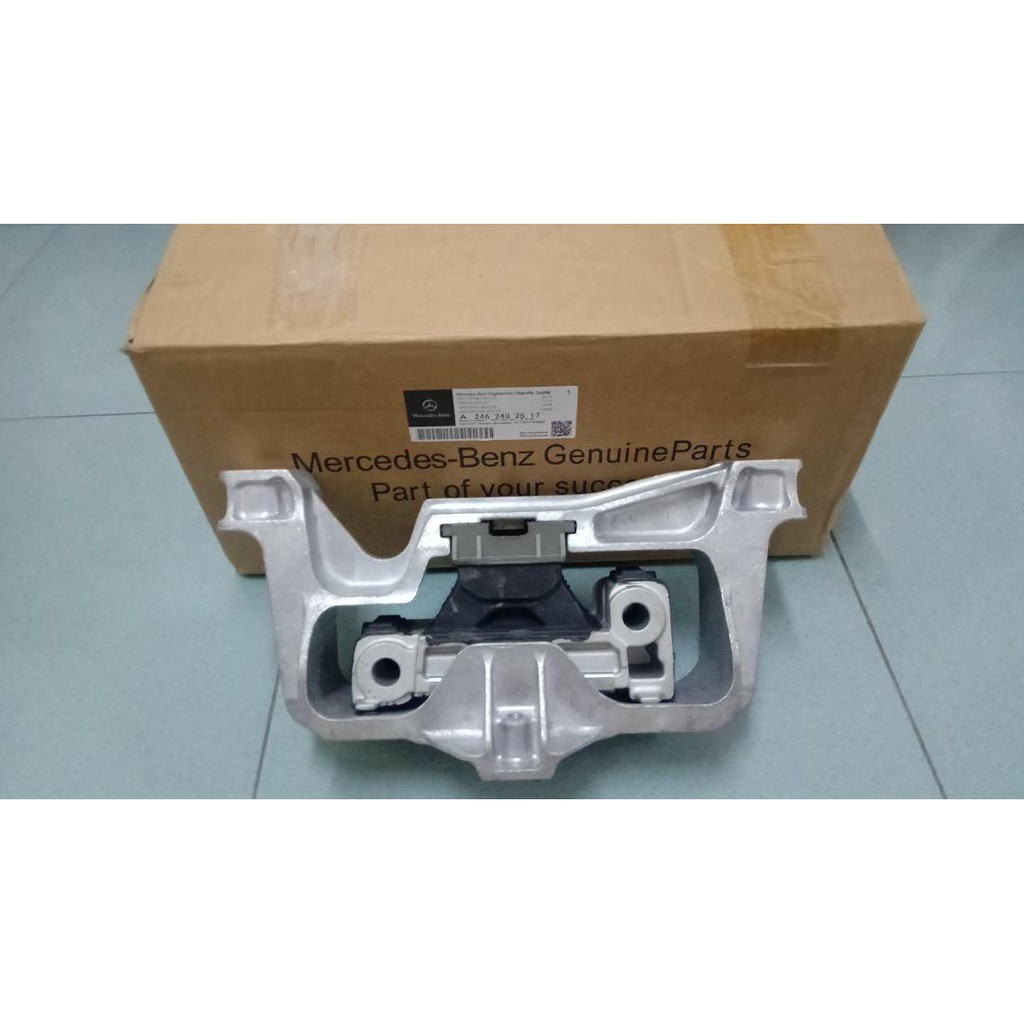 2462402517 2462401717 ENGINE MOUNTING RIGHT W117 W156 W176 W246 ...