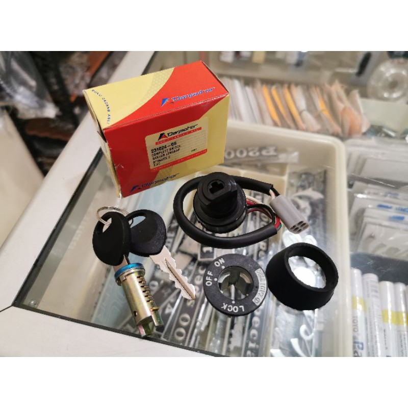 Vespa PXE Excel spartan ignition key set switch, home, child key and ...