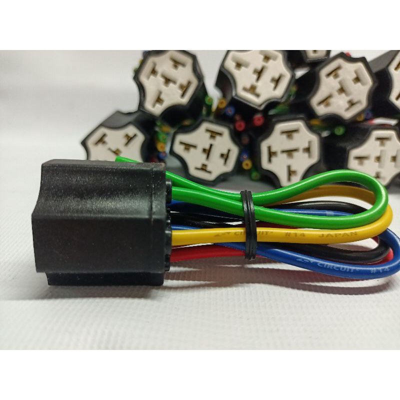 CIRCUIT 5 PIN RELAY SOCKET CS-5P. CERAMIC 14 WIRE BOSCH RELAY SOKET | Shopee Malaysia