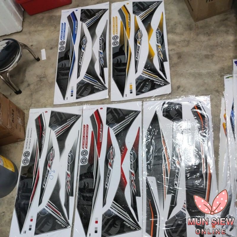 Stiker Sticker Body Stripe Cover Set (15) Yamaha Lc135 V2 V3 V4 V5 V6 | Shopee Malaysia