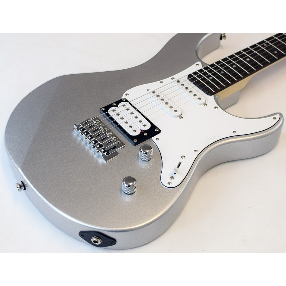 Yamaha PAC112V Pacifica Electric Guitar Yamaha Guitar Music Instrument Gitar Yamaha Elektrik ...