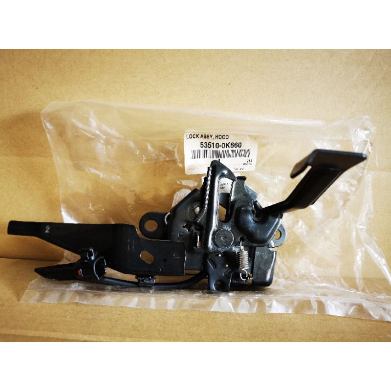 Toyota Revo Hood Lock With wire ( Original Toyota ) 53510-0K660 ...