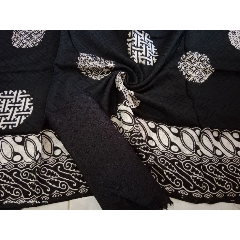 Viscose batik Cloth, semi Silk batik, cirebon batik, lampadan Plate ...