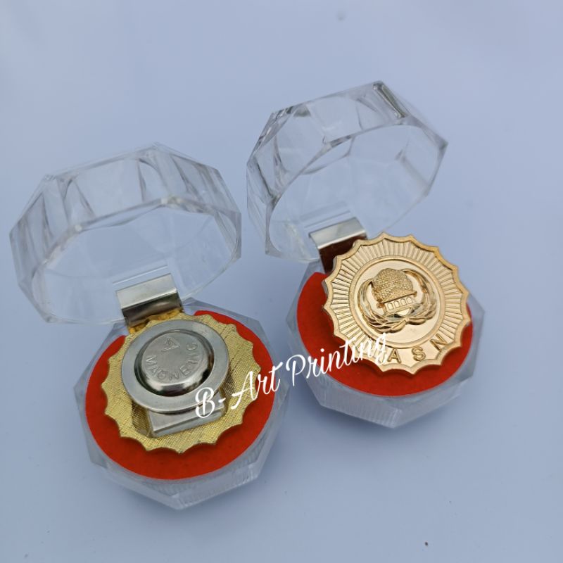 Pin ASN KEMBANG PLUS BOX Pin ASN Brass Shiny Gold Pin PREMIUM Pin ASN ...