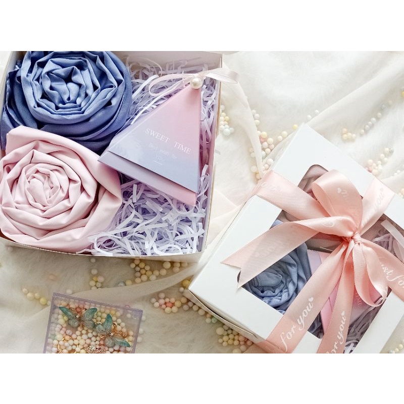 Set Suprise Gift Box Cinderella Shawl Satin Silk Matte and Shawl ...
