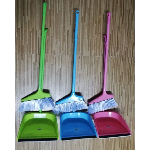 B.M.S set penyapu Dan penyodok 3 colour | Shopee Malaysia