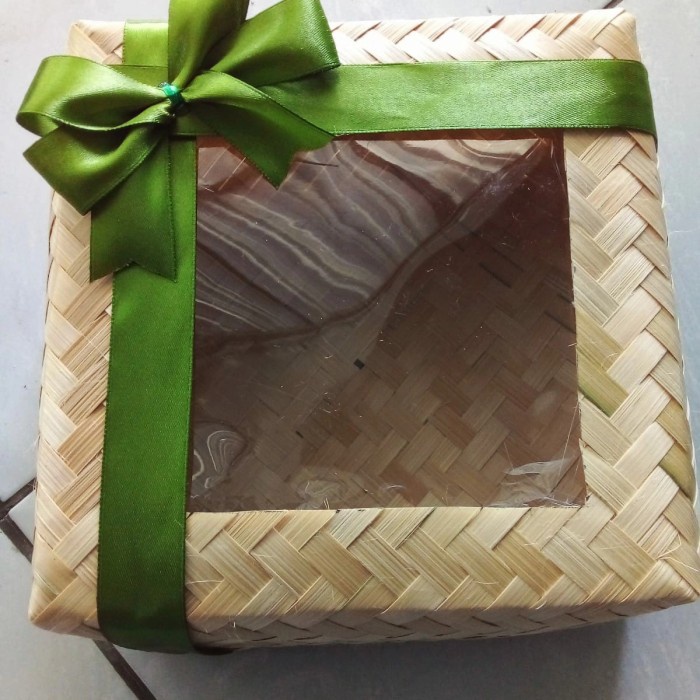 HIJAU Green Ribbon Mica Besek | Bamboo basket box delivery box ...