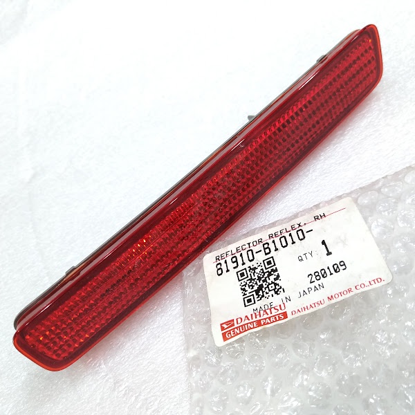 GENUINE DAIHATSU TOYOTA PASSO RACY REAR BUMPER REFLECTOR 81910-B1010 ...