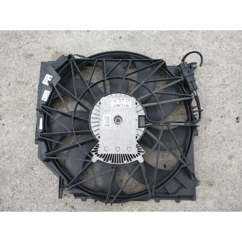 BMW Z4 e85 radiator fan original | Shopee Malaysia