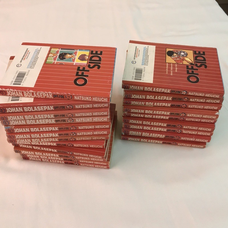 Komik Johan Bolasepak Offside | Shopee Malaysia