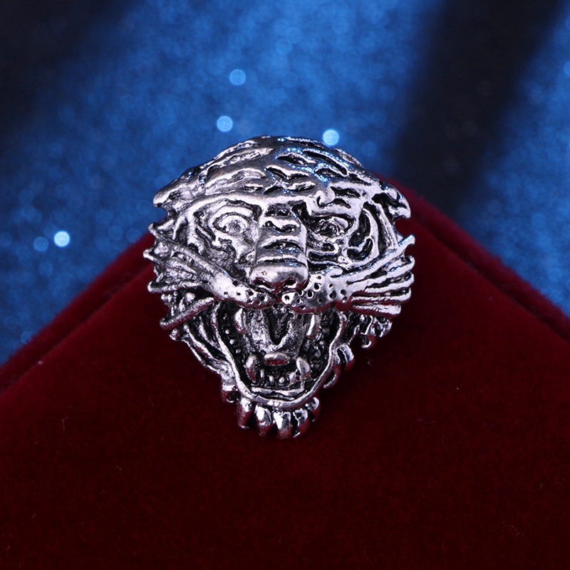 Best Selling Gold Silver Animal Brooch Chinese Retro Tiger Brooch Men's ...