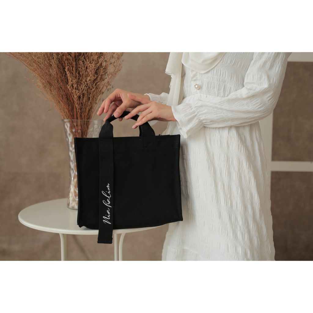 Bag Hadiah Hari Guru [Nama Jahit] | Stilvoll Canvas Sling Tote Bag with ...