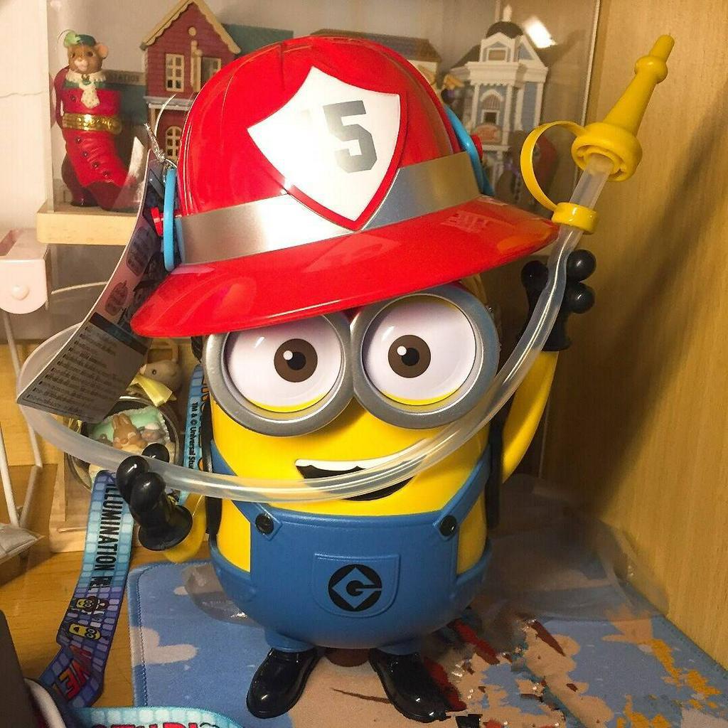 Universal Studios 2018, Fireman version of the Minions water bottle ...