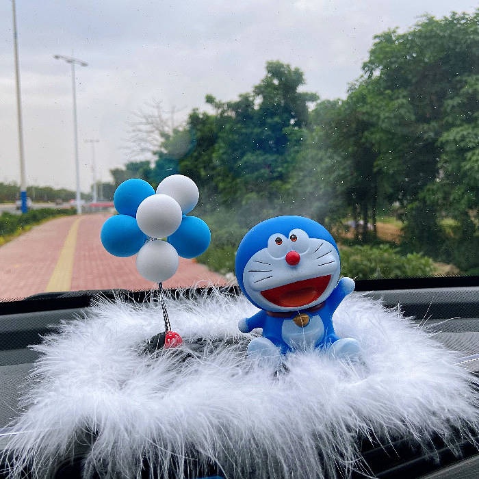 Doraemon Daxiong Car Decoration Blue Fat Man Waving Daxiong Car Doll ...