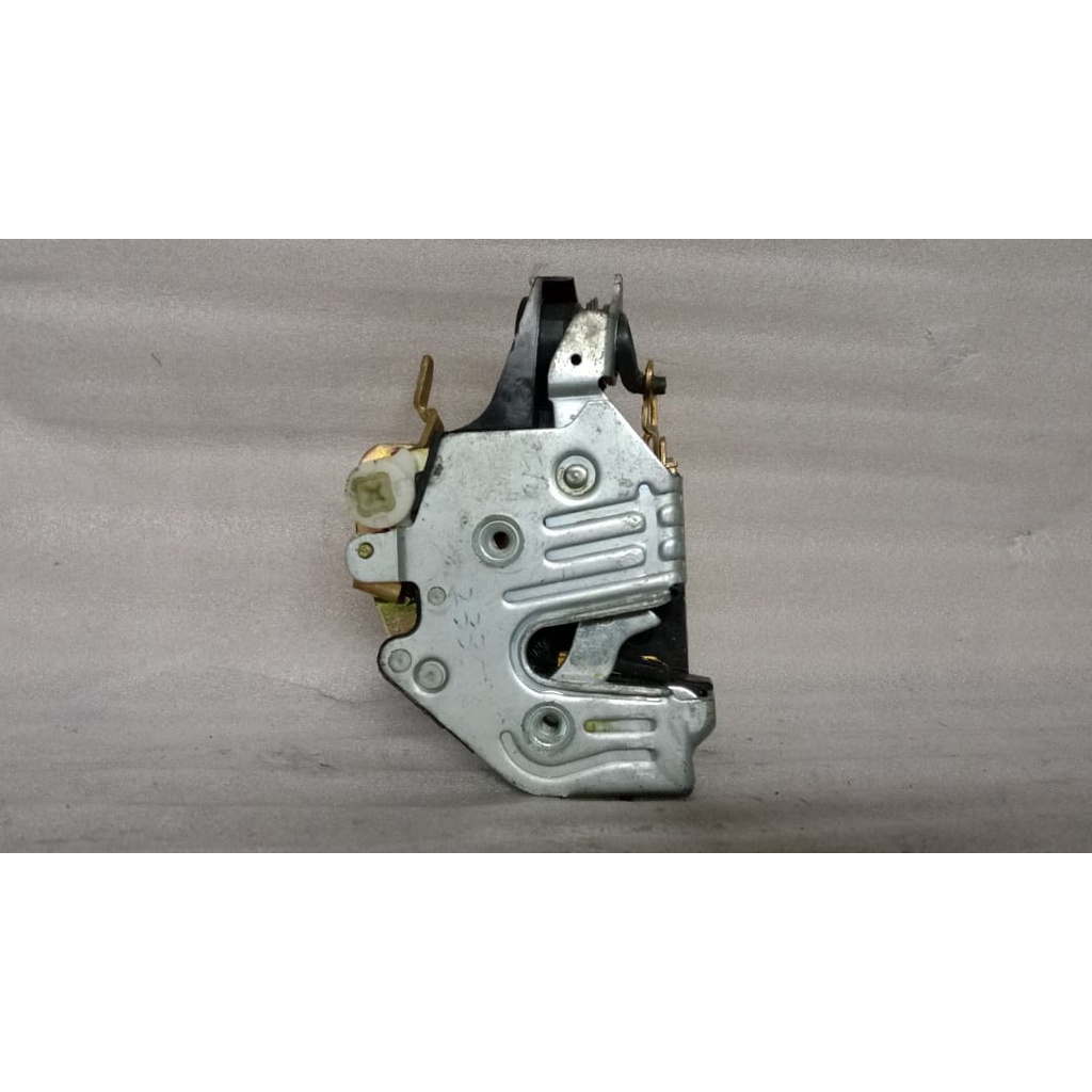 MERCEDES-BENZ W124 NEW MODEL FRONT DOOR INNER LOCK (ORIGINAL) LEFT ...