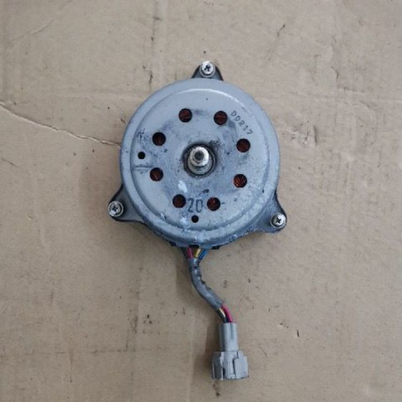 Nissan Almera used radiator fan motor behr fan blade PNP | Shopee Malaysia