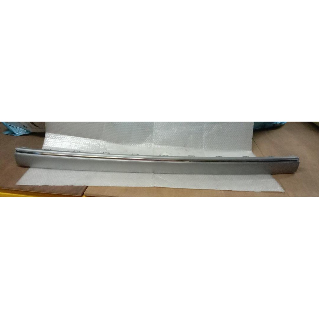 MERCEDES-BENZ W210 FC REAR BUMPER RAIL CENTRE (ORIGINAL) | Shopee Malaysia