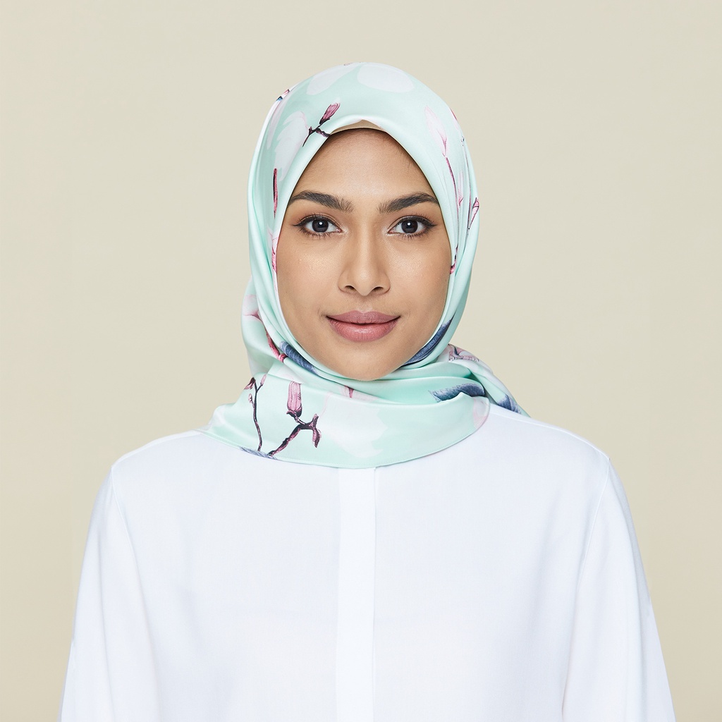 Hijabii Tiara Square Scarf N1047PBW - Moss Green | Shopee Malaysia
