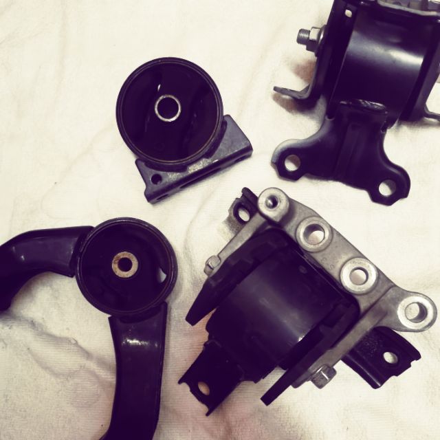 LANCER/INSPIRA CVT ENGINE MOUNTING (HALFCUT) | Shopee Malaysia