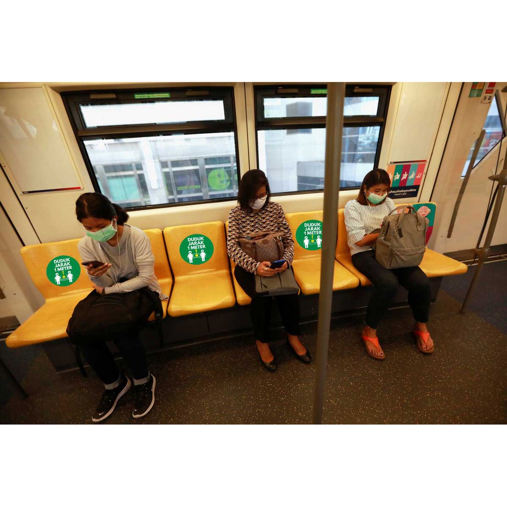 SOCIAL DISTANCING STICKER FOR VIRUS PRECAUTION DUDUK JARAK 1 METER ...