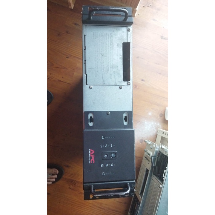 APC Smart-UPS SU3000 R3 Rack Mount 3000VA | Shopee Malaysia