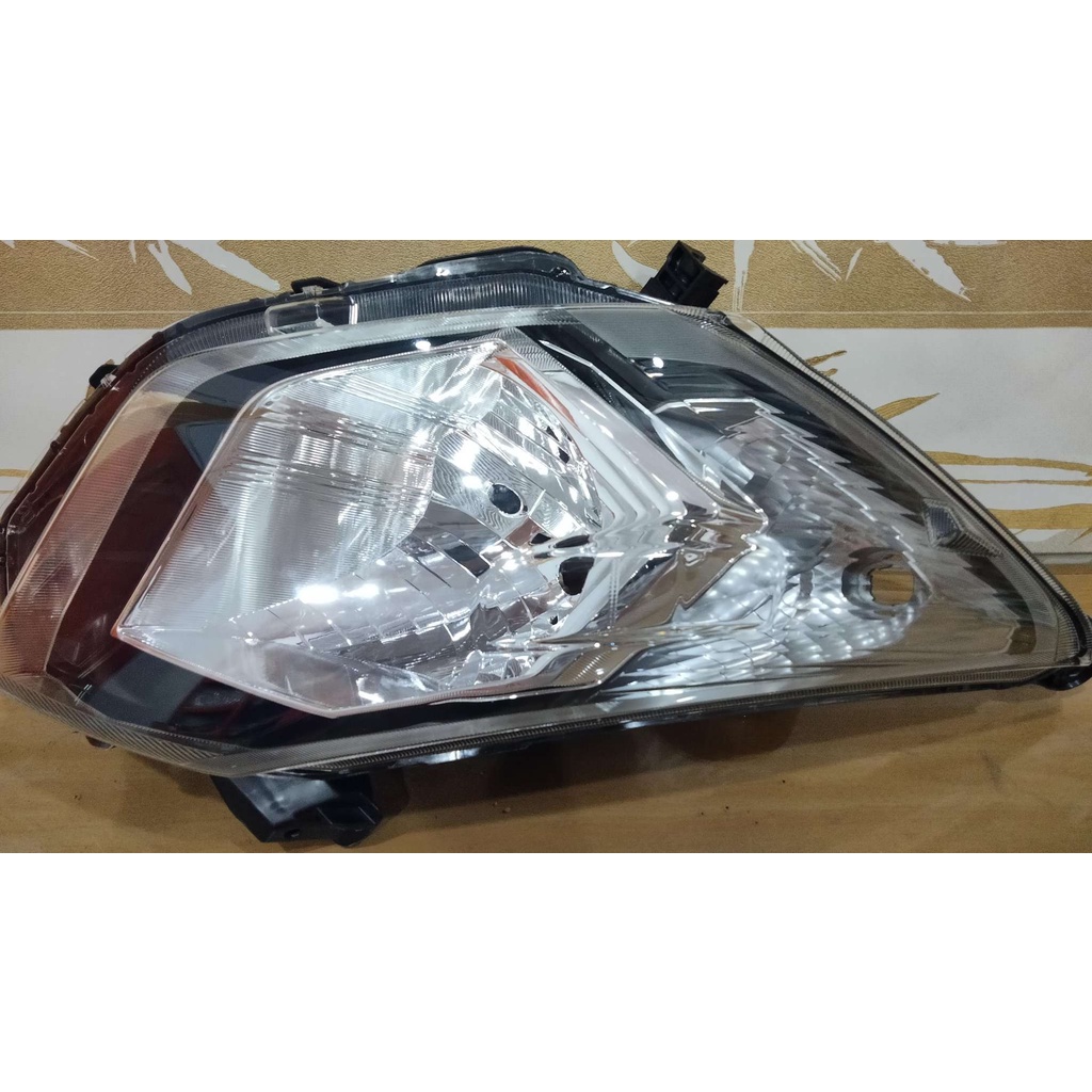 Sigra calya headlights (daihatsu) | Shopee Malaysia