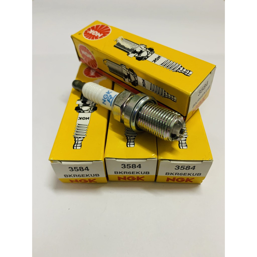 ORIGINAL BKR6EKUB (3584) NGK SPARK PLUG VOLVO 850, 960, C70, S40, S60 ...