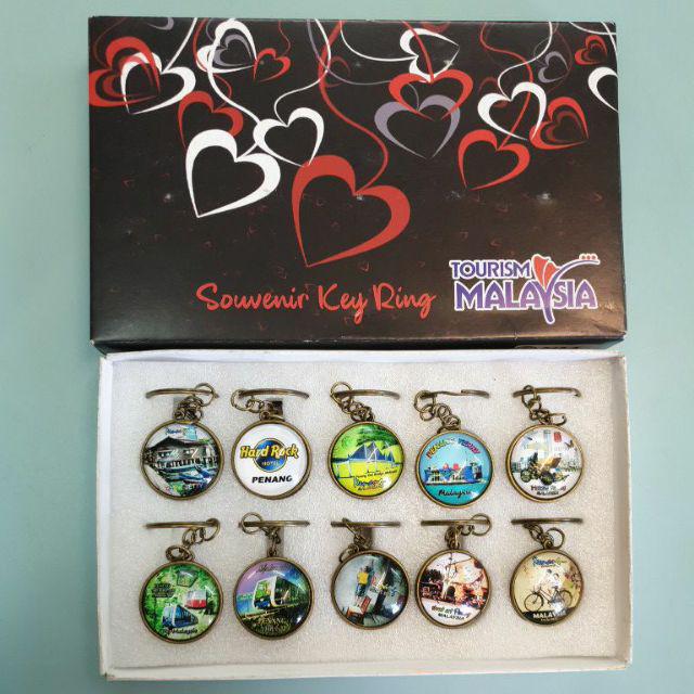 Penang famous street art souvenir keychain 🤩Ready stock🤩 😊WELCOME😊 ...