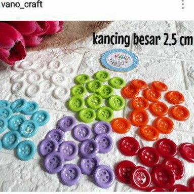 Jumbo buttons 2,5 cm (dozen) | Shopee Malaysia